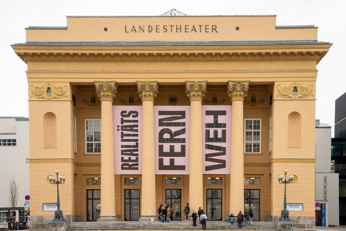 Erfolgreiche Digitalisierung: Das Tiroler Landestheater setzt auf Pimcore - Cemit